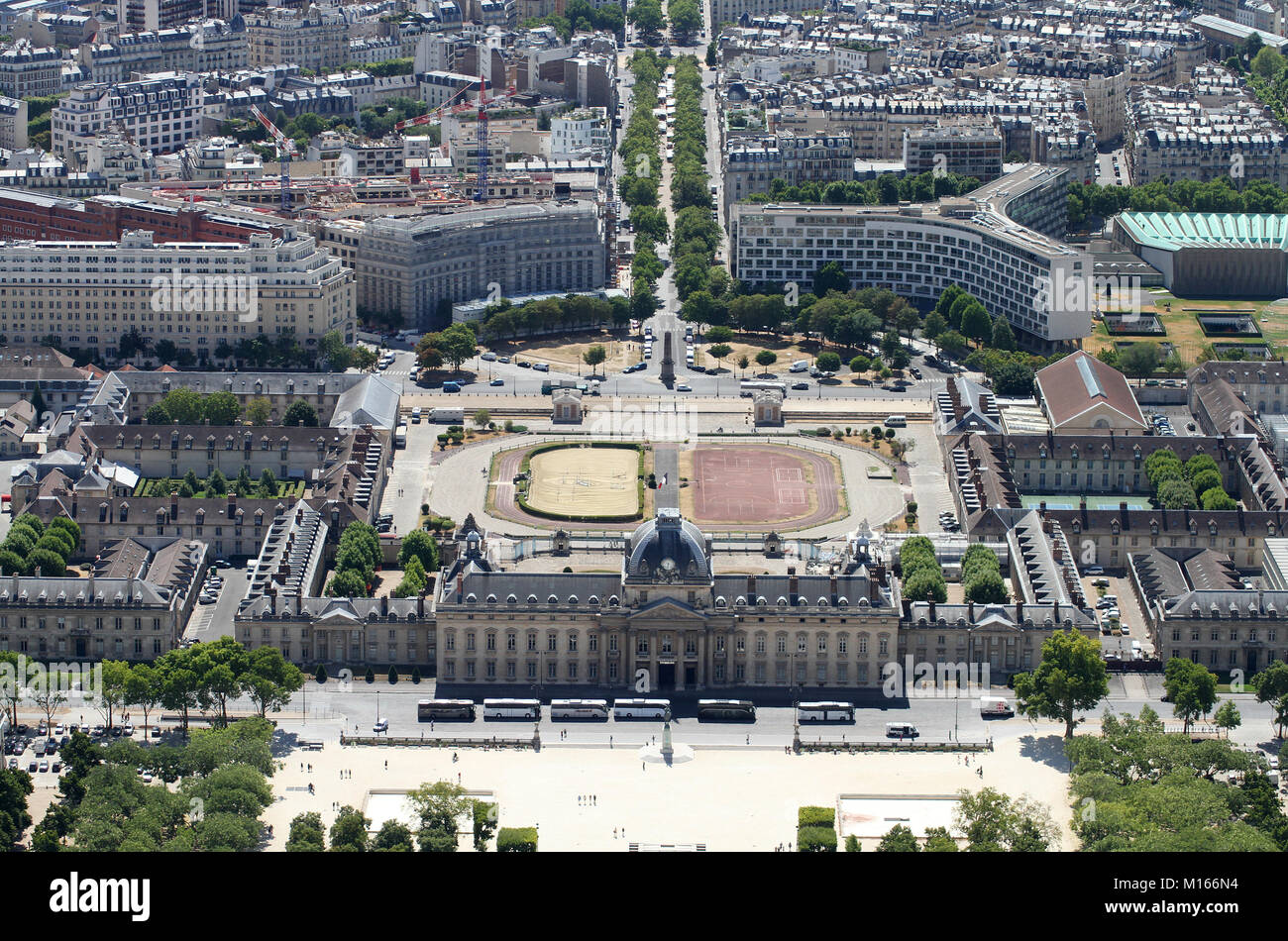 Vue de l'Ecole Militaire (Paris) L'École militaire complexe et le Siège ...