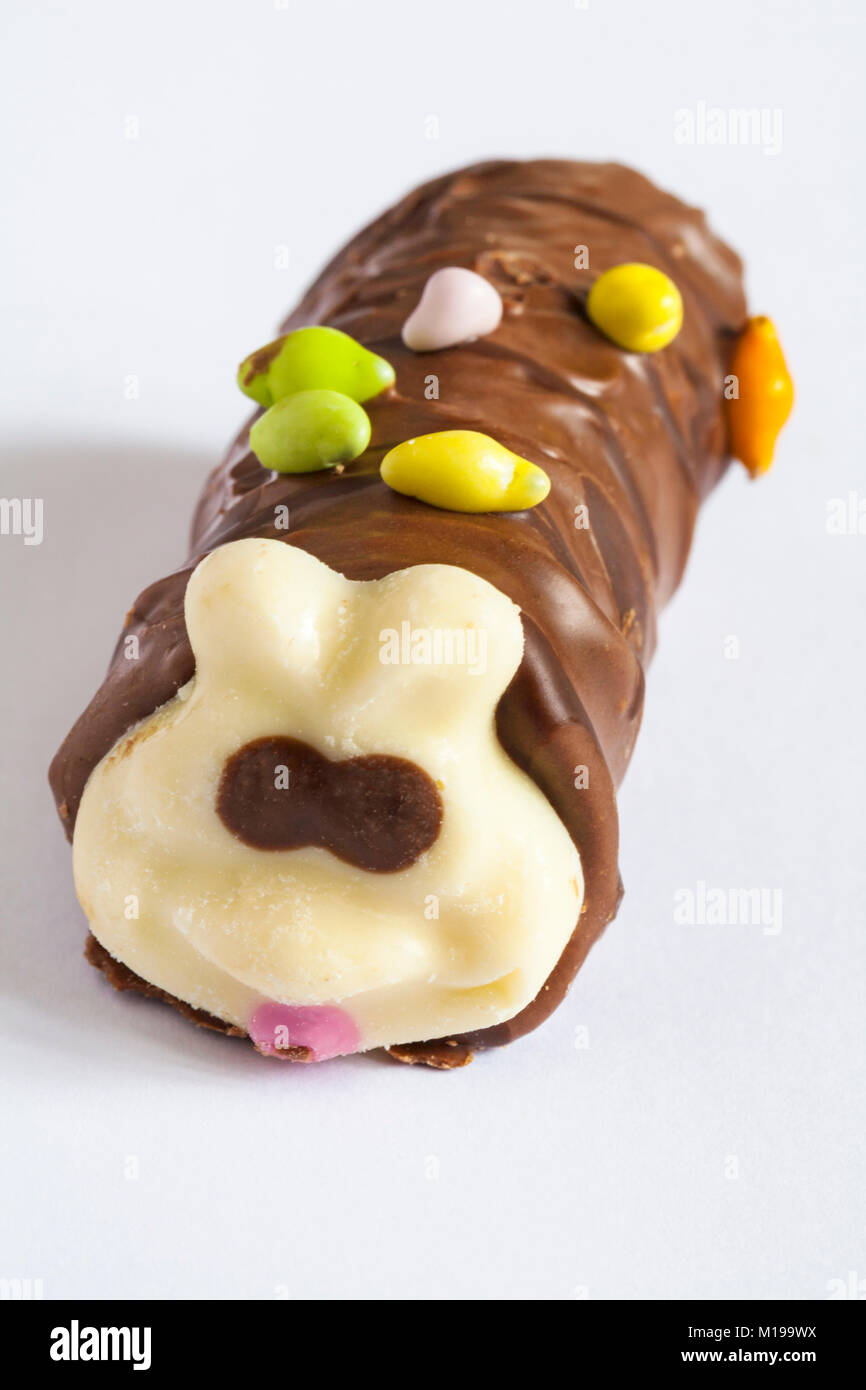 Colin the caterpillar chocolate cake Banque de photographies et d ...