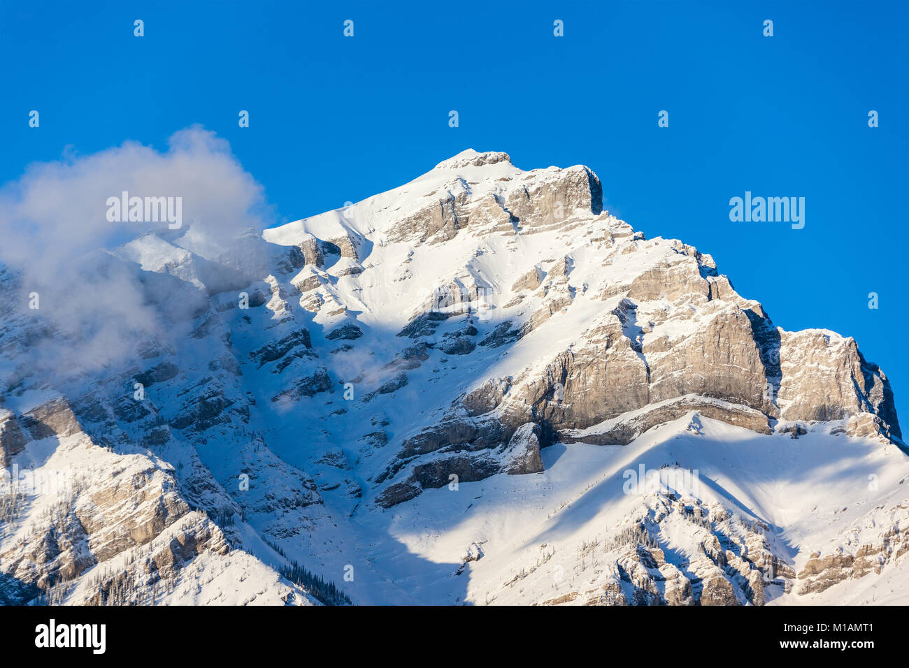 Banff town cascade mountain banff Banque de photographies et d’images à ...