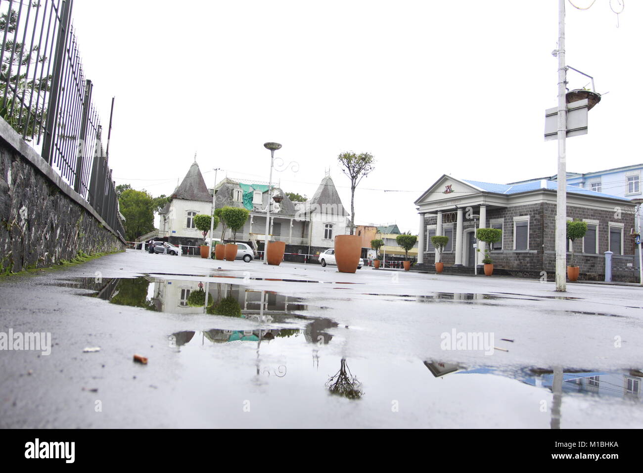 Cyclone dangereux Berguitta s'éloigne de l'Ile Maurice, la réunion ...