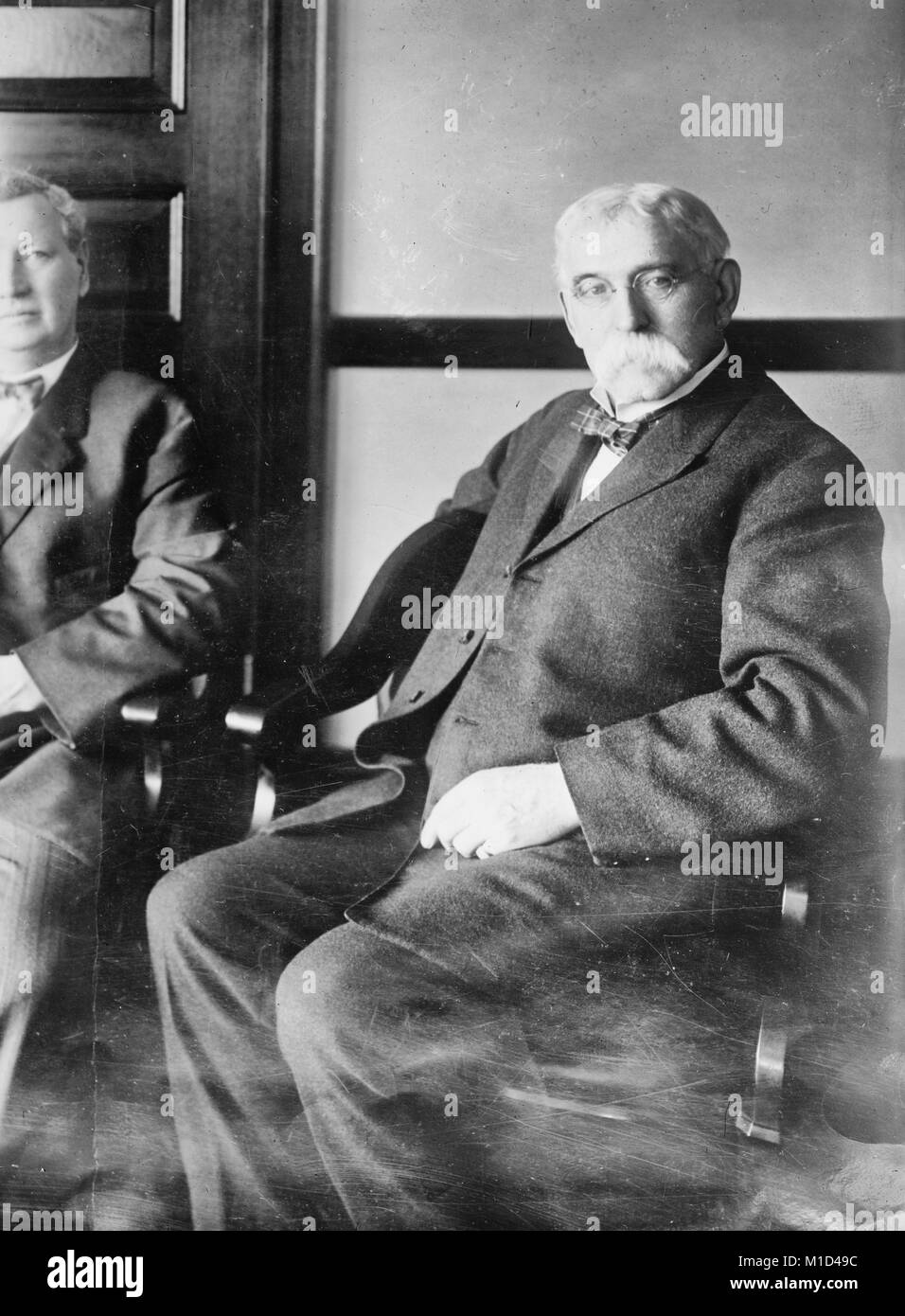 Chief of information Banque de photographies et d’images à haute ...