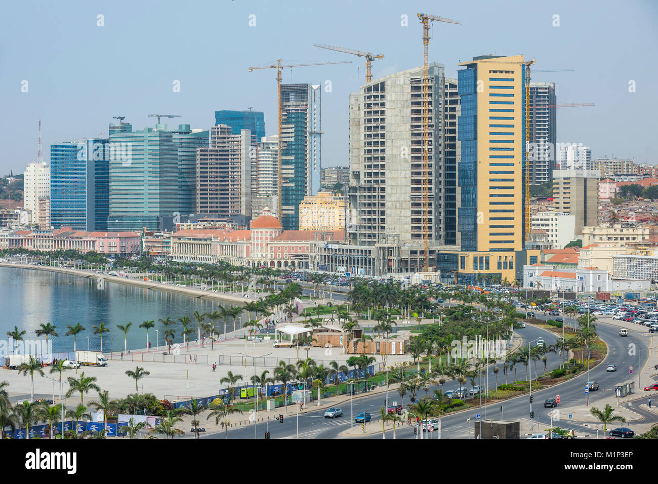 Nouvelle ville en dehors de luanda Banque de photographies et d’images ...