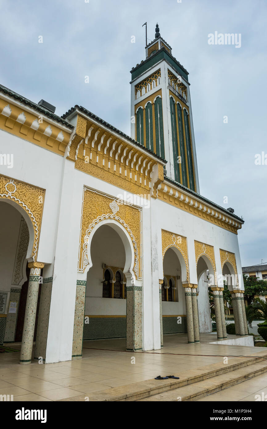 Hassane II Mosque, Libreville, Gabon, Afrique Photo Stock - Alamy