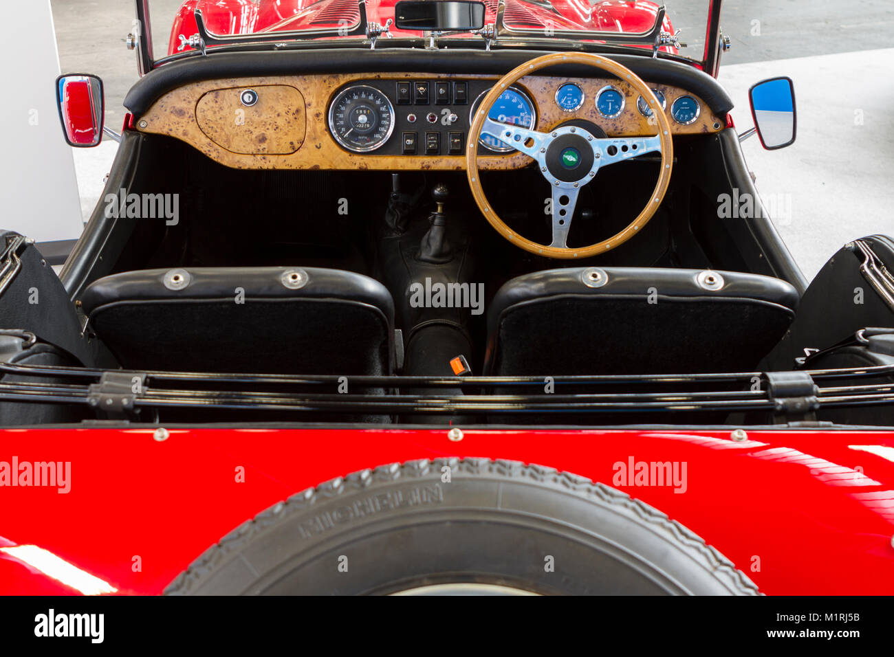 Morgan car interior Banque de photographies et d’images à haute ...