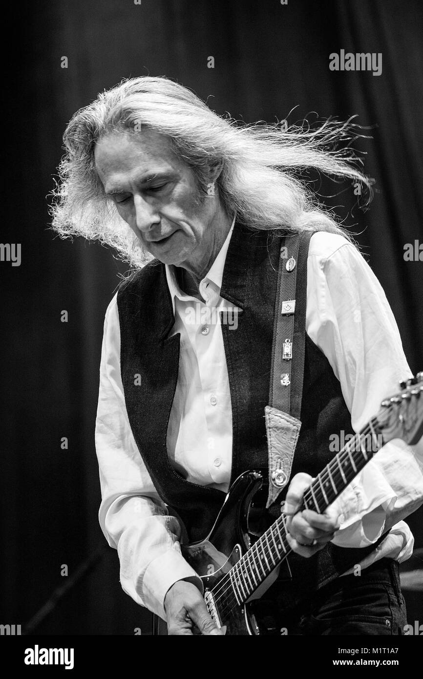 Lenny kaye connection Banque de photographies et d’images à haute ...