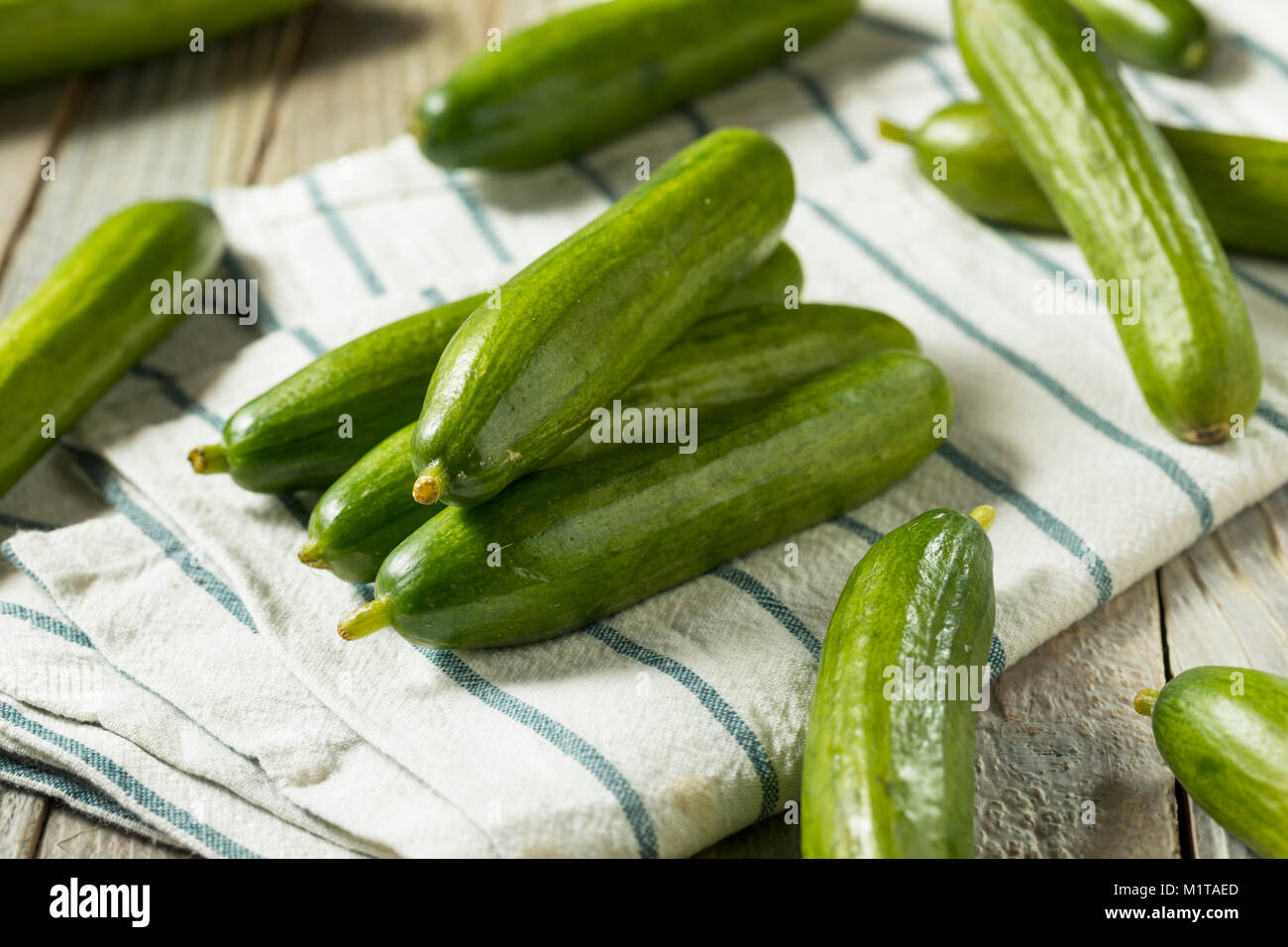 Vert persan Banque de photographies et d’images à haute résolution - Alamy