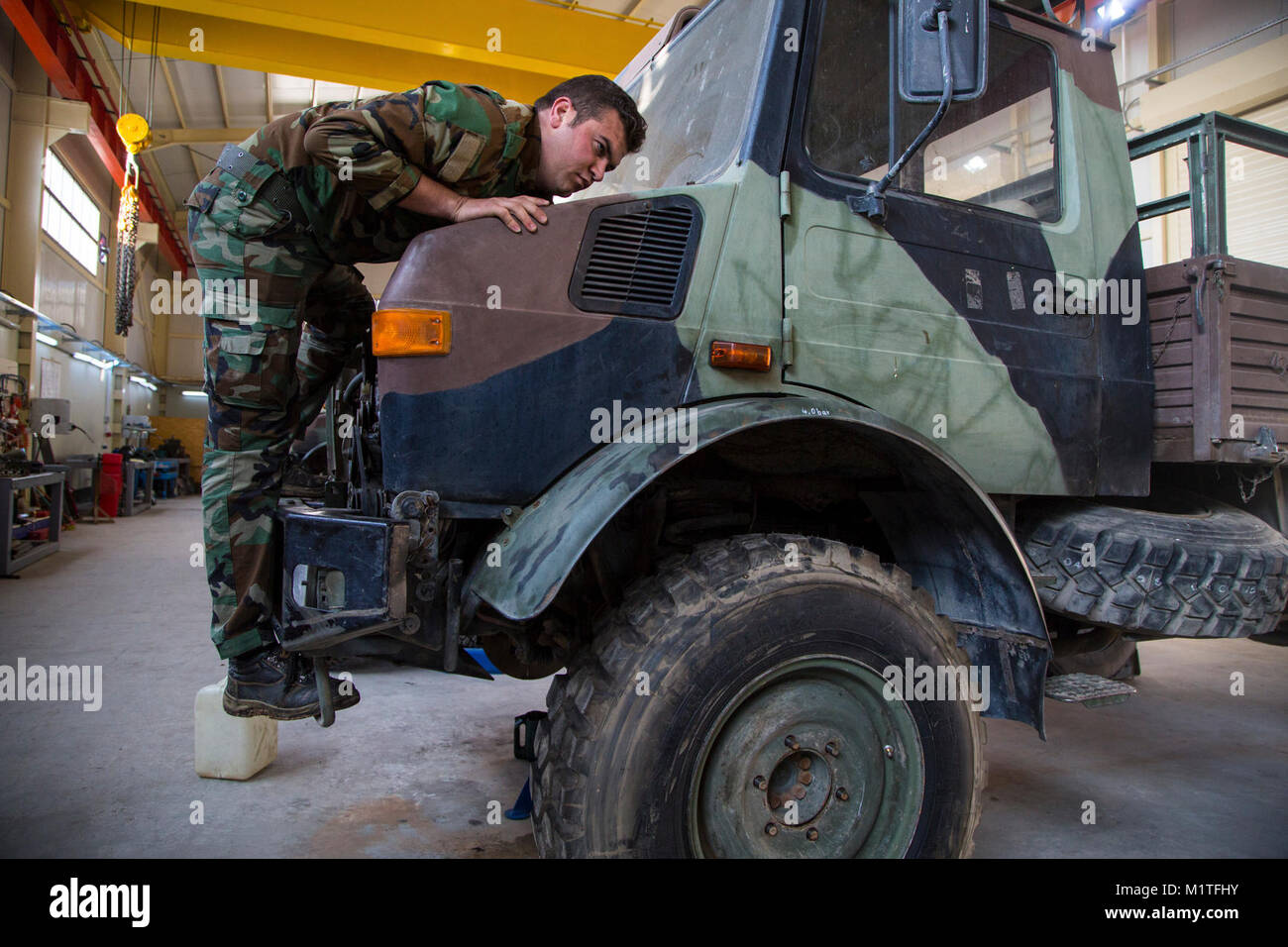 Unimog militaire Banque de photographies et d’images à haute résolution ...