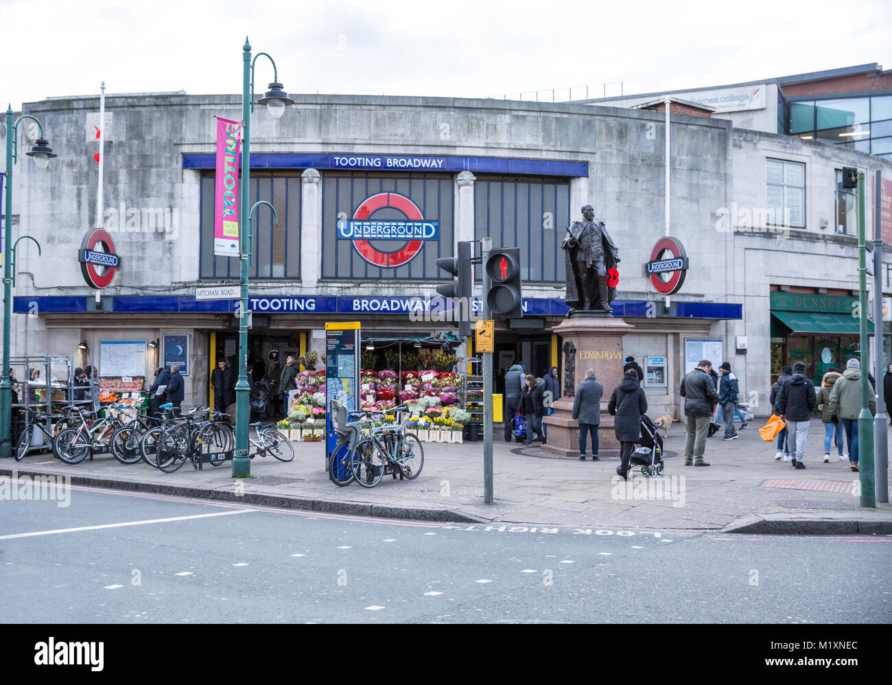 Tooting broadway underground Banque de photographies et d’images à ...