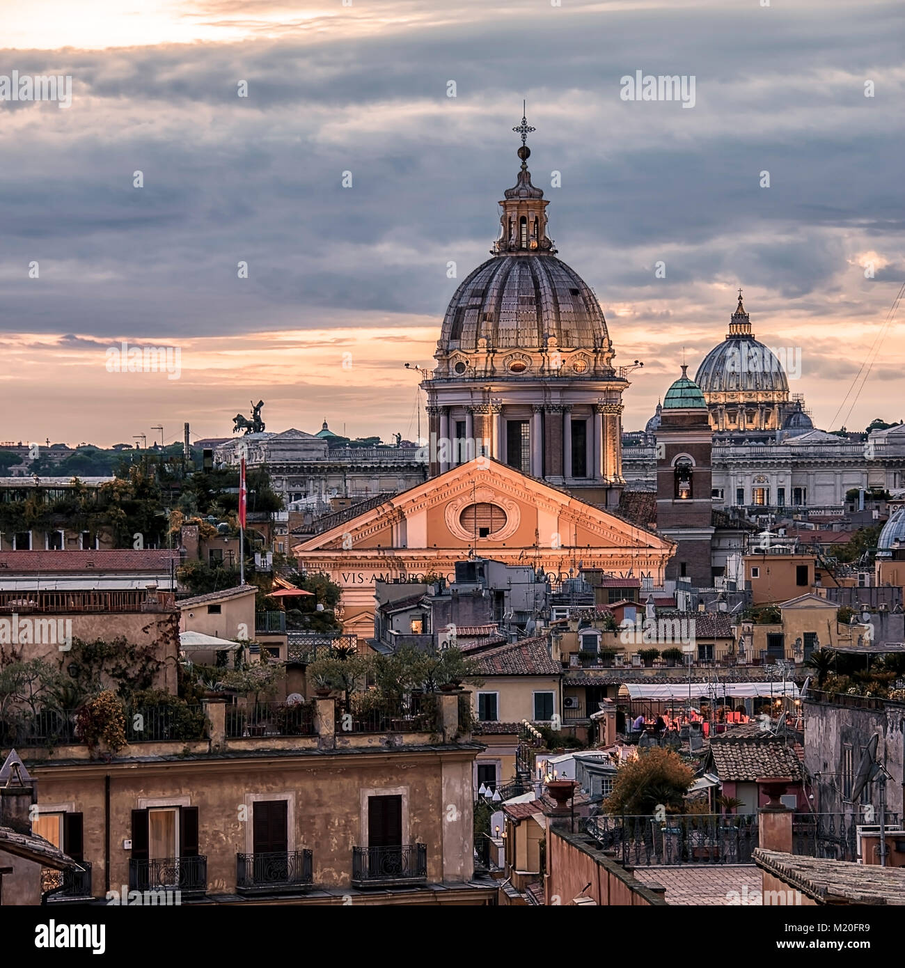Drapeau de la ville de rome Banque de photographies et d’images à haute ...
