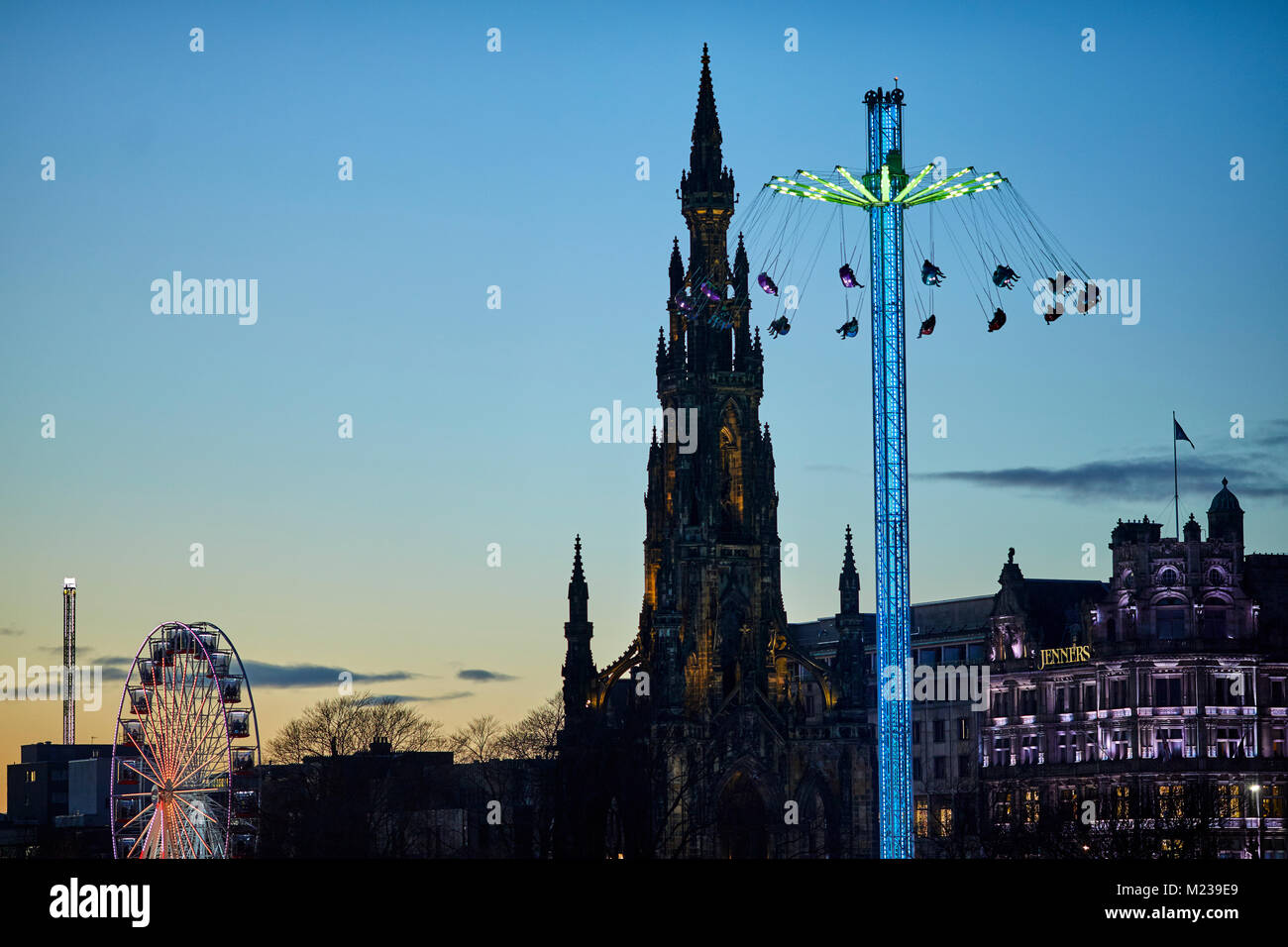 Edinburgh capitale de l'Écosse, monument historique sur Princess Street ...