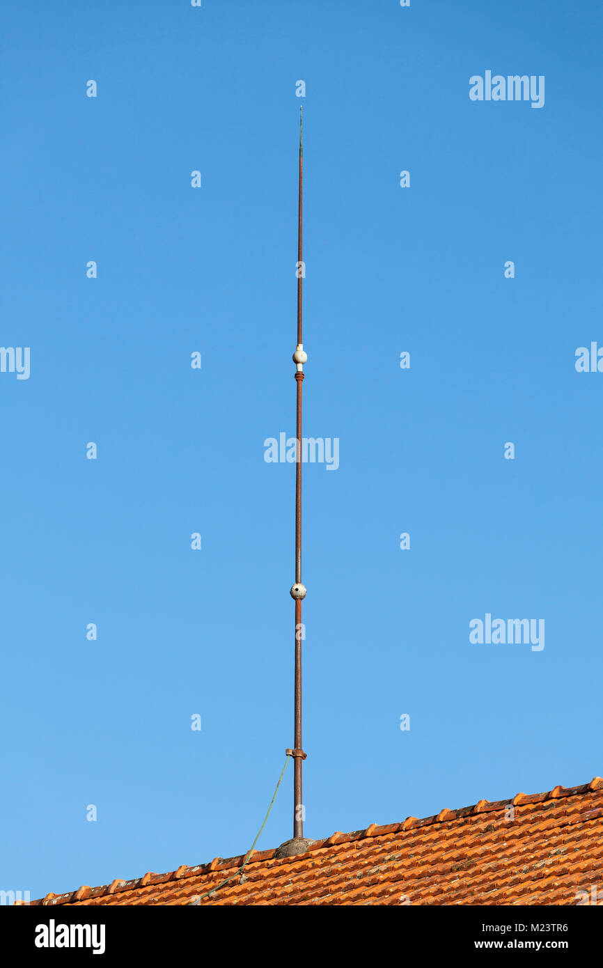 Earth cable Banque de photographies et d’images à haute résolution - Alamy