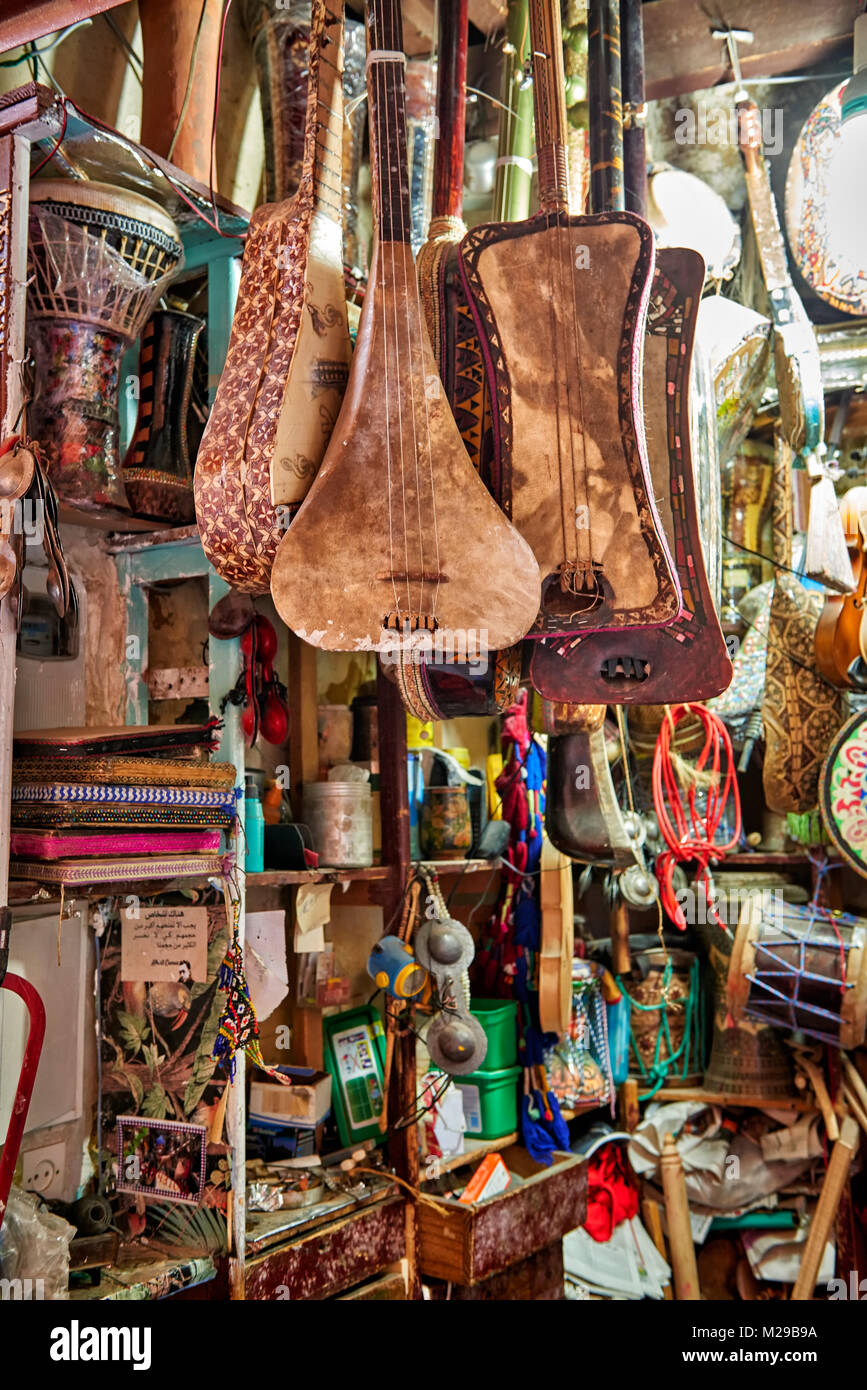 Instruments musique maroc Banque de photographies et d’images à haute ...