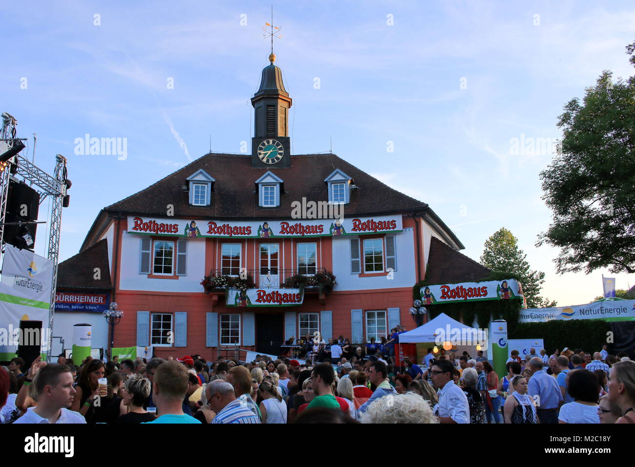 Fonction kurpark a frappé schweizer sangerin Banque de photographies et ...