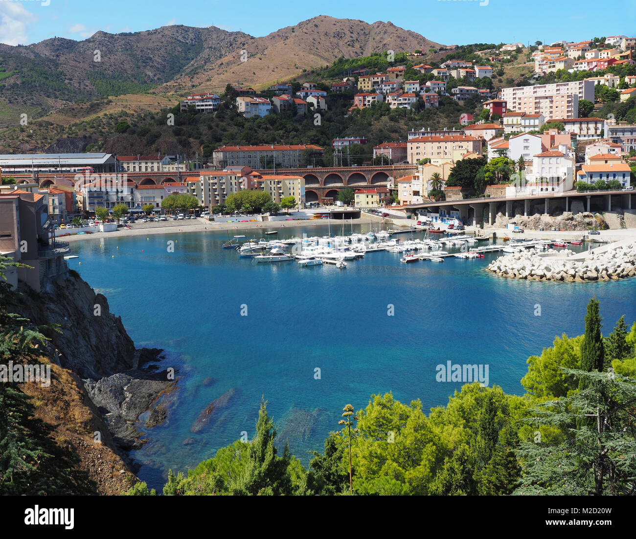 The city cerbere Banque de photographies et d’images à haute résolution ...