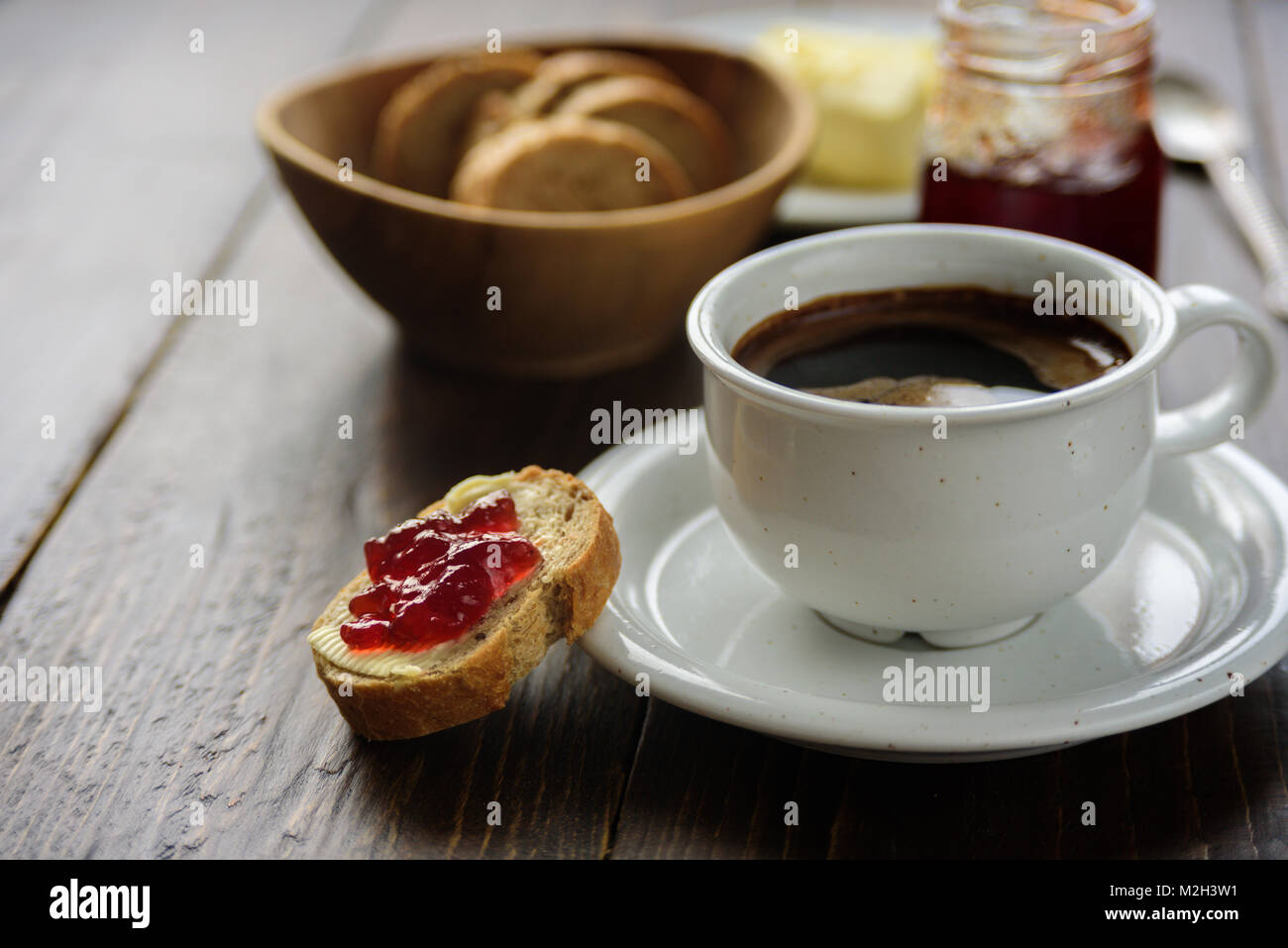 Pain et beurre et confiture Banque de photographies et d’images à haute résolution - Alamy