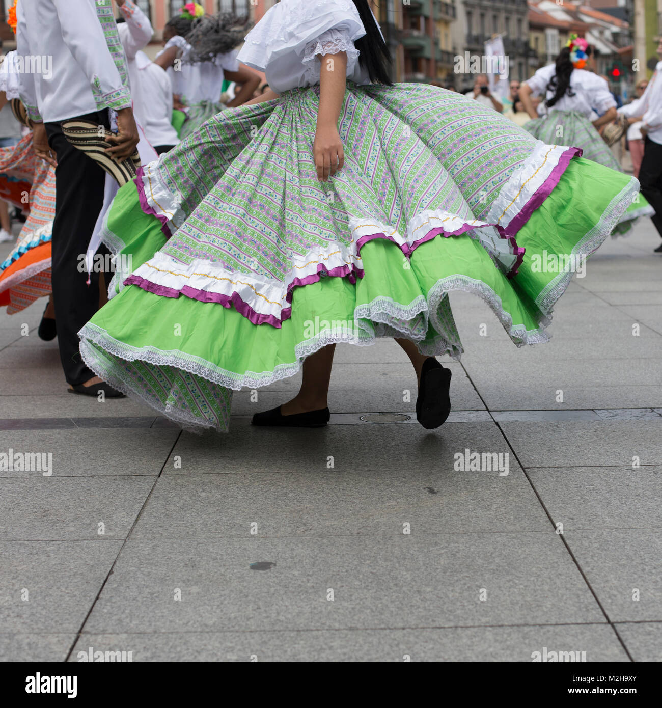 Danse colombienne Banque de photographies et d’images à haute ...