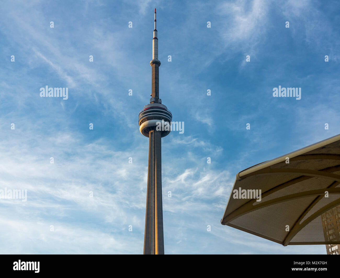 Gratte ciel de toronto et la tour cn Banque de photographies et d ...