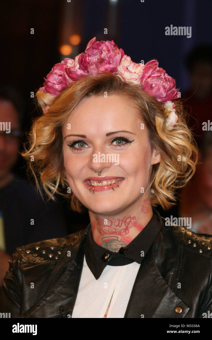 Jennifer Weist (Saengerin der Bande 'Jennifer Rostock'), Aufzeichnung ...