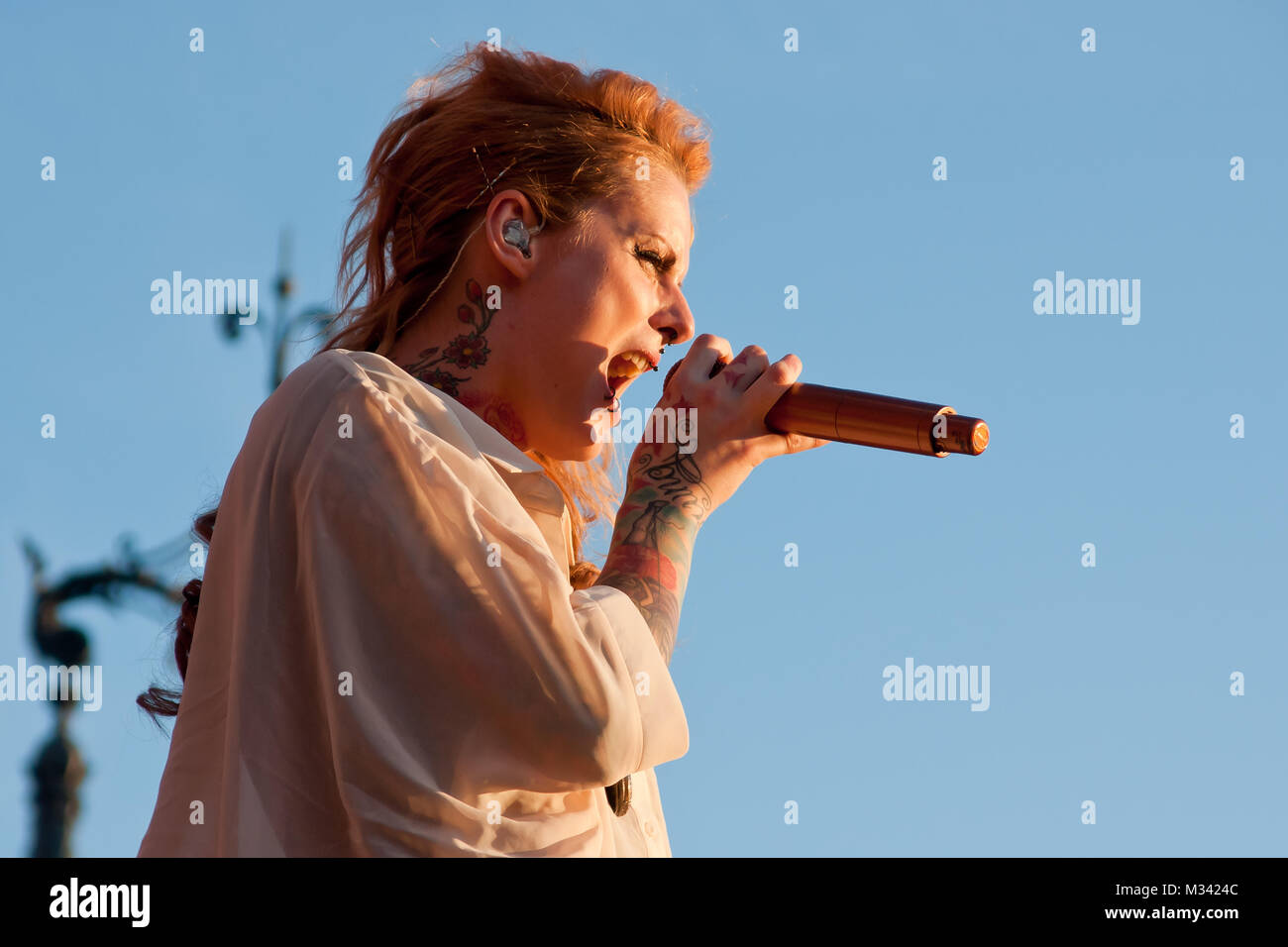 Die deutschsprachige Indie-Rock-Bande Jennifer Rostock (Jennifer Weist ...