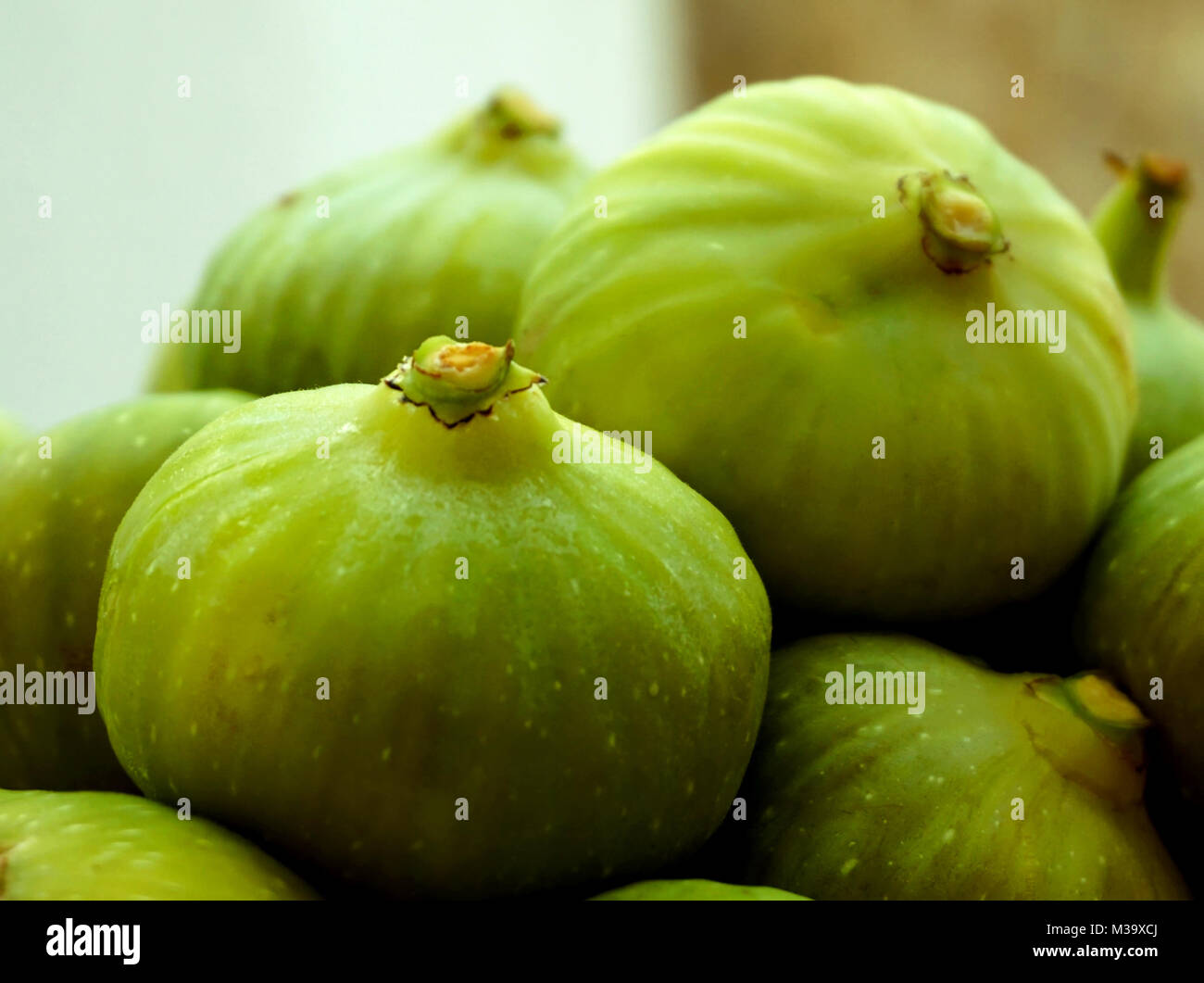 Figues vertes Banque de photographies et d’images à haute résolution ...