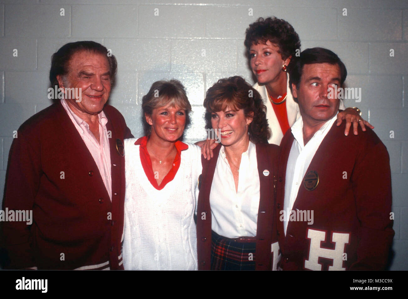 LOS ANGELES, CA - 5 novembre : (L-R) Acteurs Lionel Stander, Linda ...