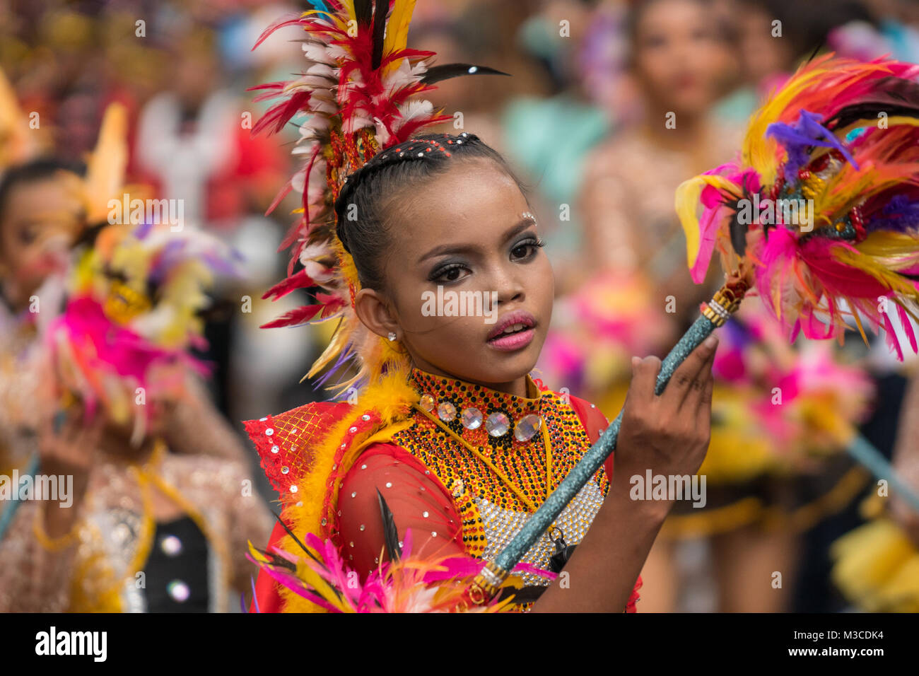 Filipino children dance Banque de photographies et d’images à haute ...