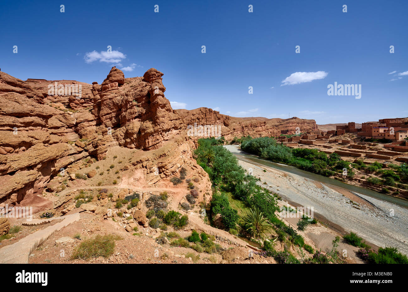 Vallée des roses maroc Banque de photographies et d’images à haute ...