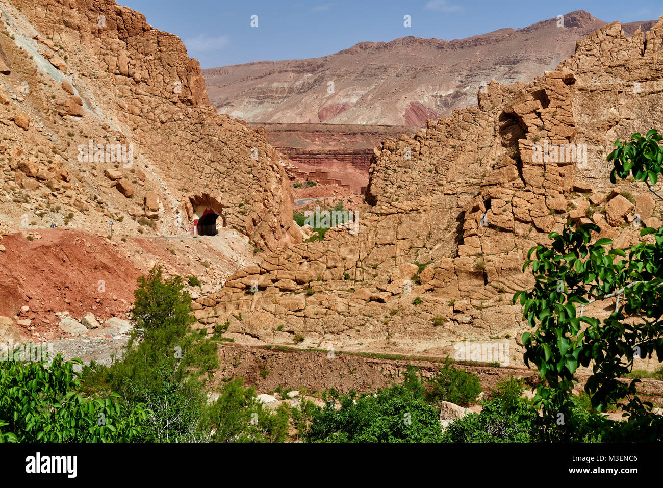 Vallée des roses dadès Banque de photographies et d’images à haute ...