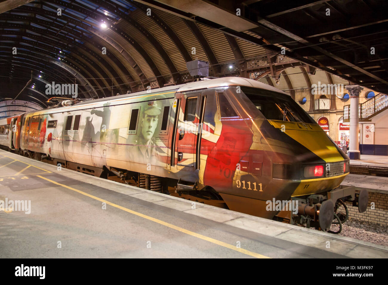 Virgin trains class 91 locomotive Banque de photographies et d’images à ...