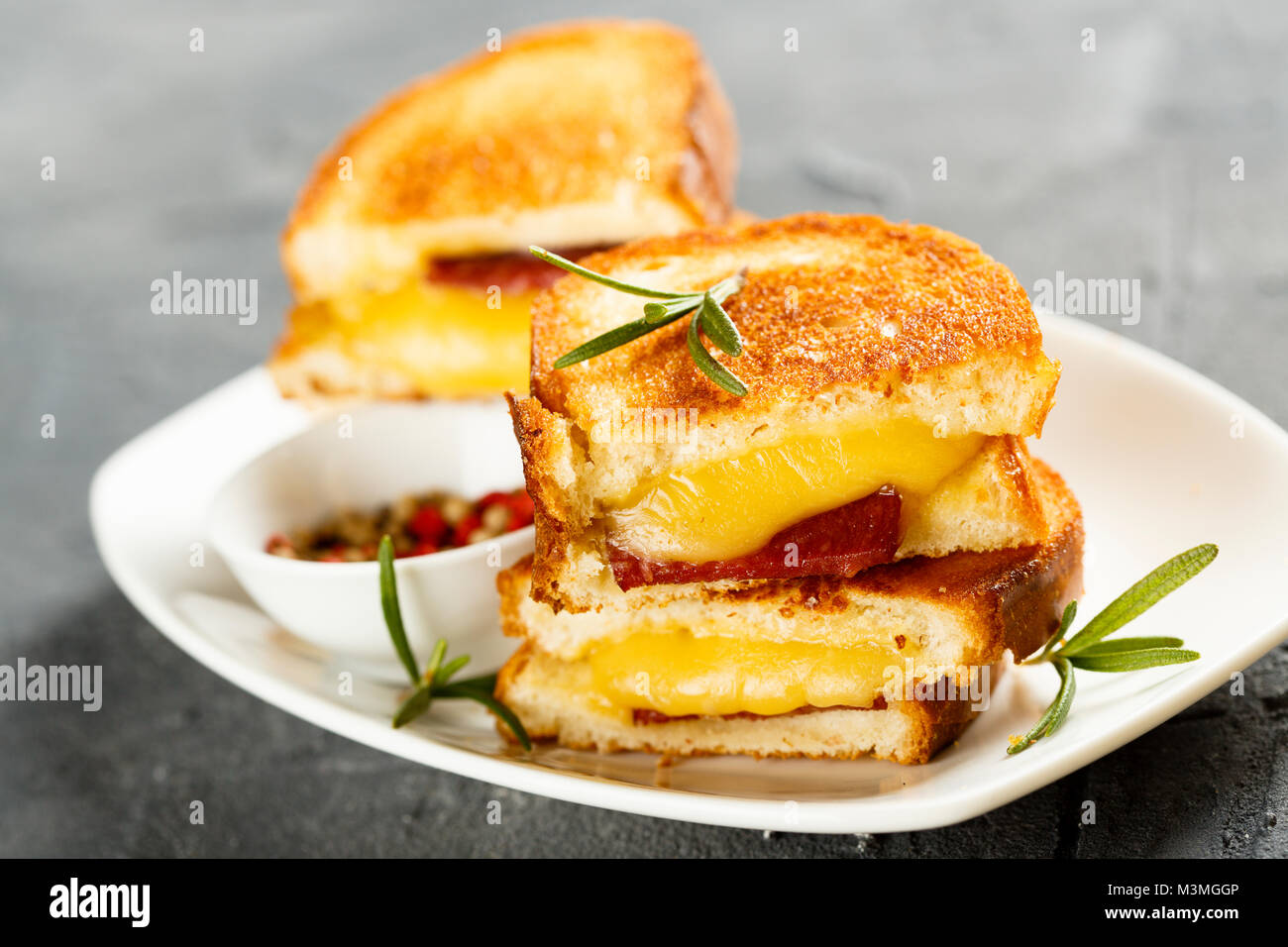 Recette de fromage fondu Banque de photographies et d’images à haute ...