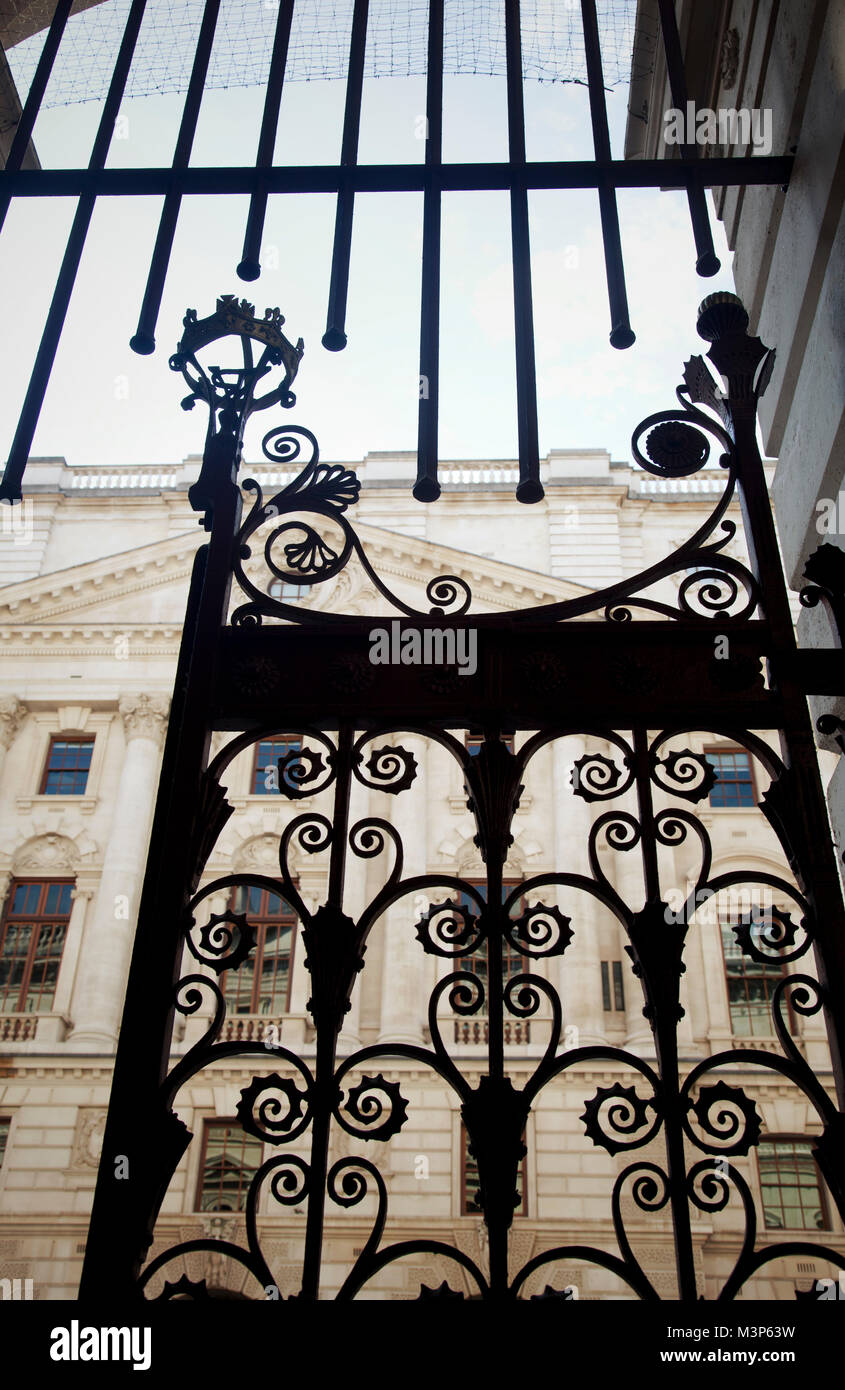 Porte de fer forgé de londres Banque de photographies et d’images à ...