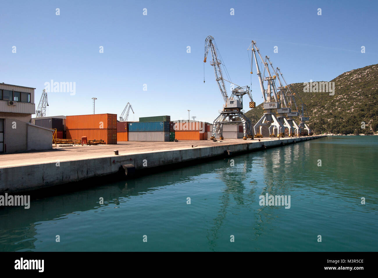 Port in ploce croatia Banque de photographies et d’images à haute ...