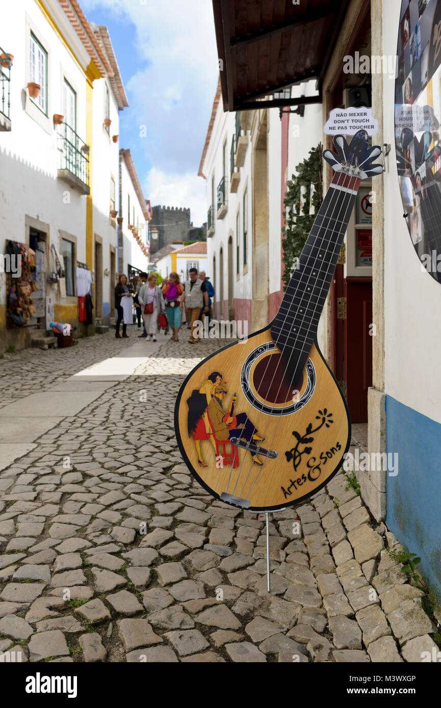 Fado music instrument Banque de photographies et d’images à haute ...