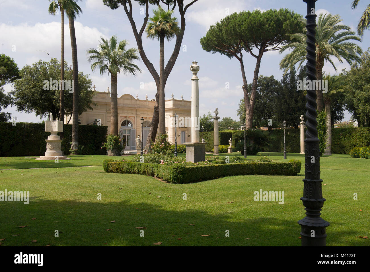 Le jardin du palais du quirinal Banque de photographies et d’images à ...
