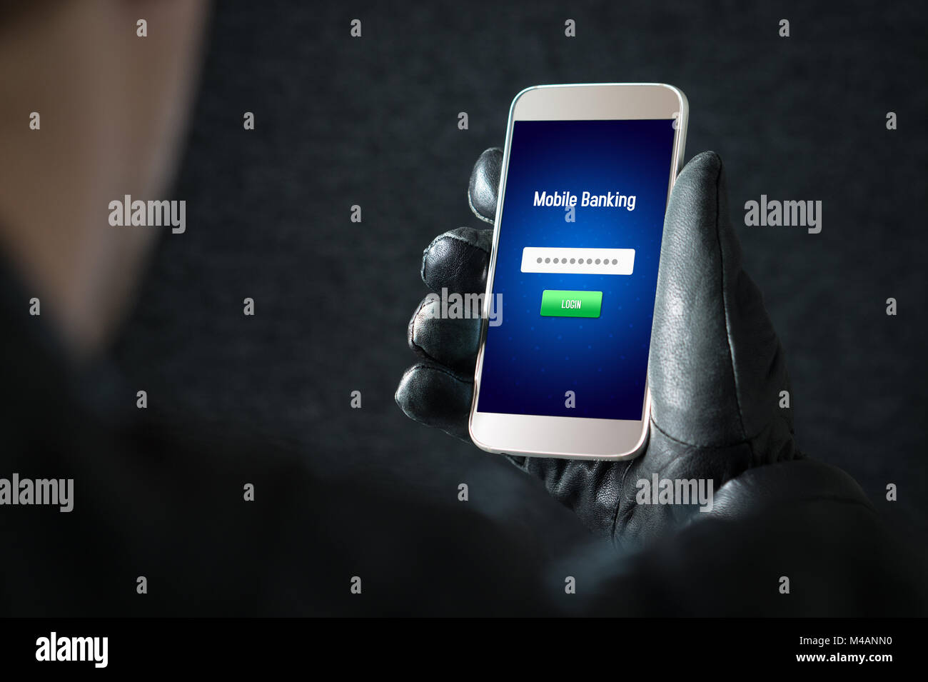 Hack mobile banking et la cyber-sécurité concept. Hacker et criminelle ...