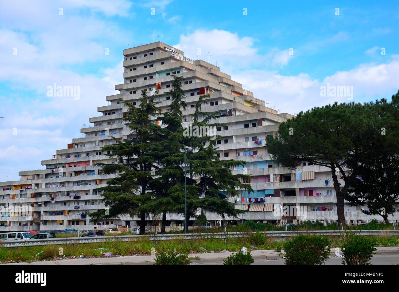 Scampia architecture Banque de photographies et d’images à haute ...