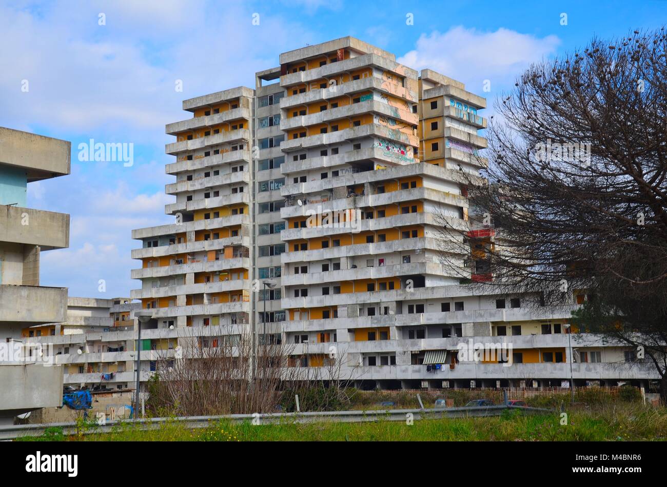 Scampia architecture Banque de photographies et d’images à haute ...
