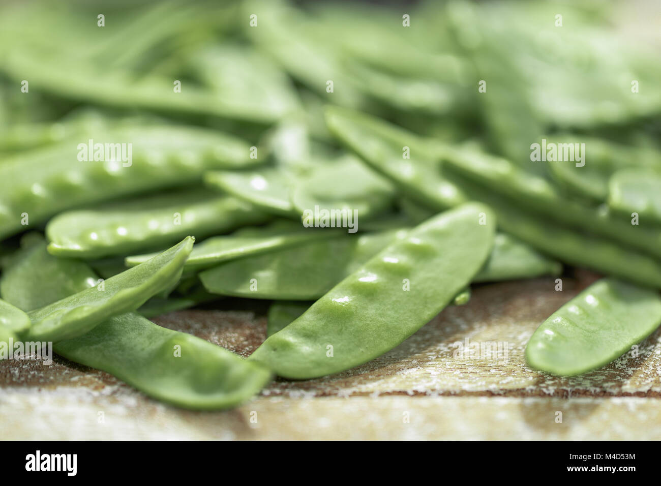 Sugar snap peas Banque de photographies et d’images à haute résolution - Alamy