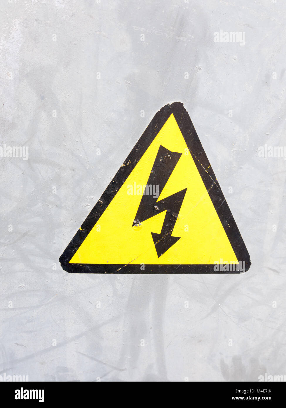 Electrical shock hazard symbol vector Banque de photographies et d ...