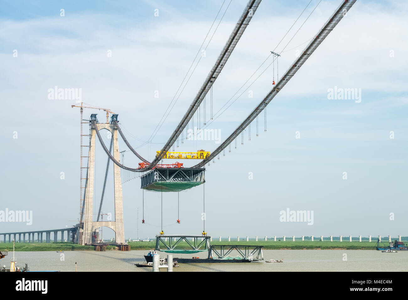 Construction de pont Banque de photographies et d’images à haute ...
