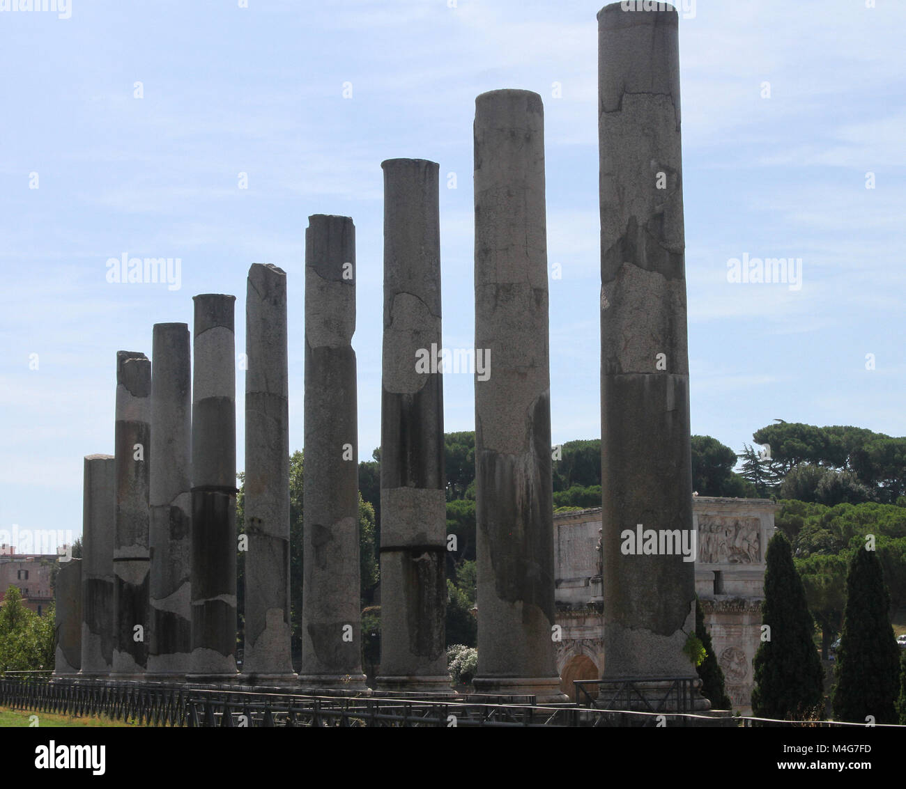 Colonnes antiques Banque de photographies et d’images à haute ...