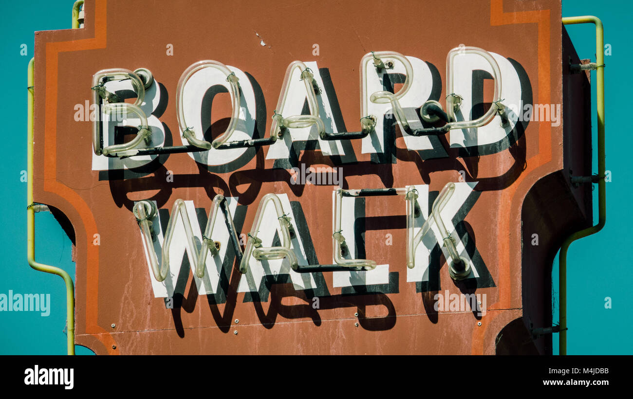 Boardwalk sign Banque de photographies et d’images à haute résolution ...