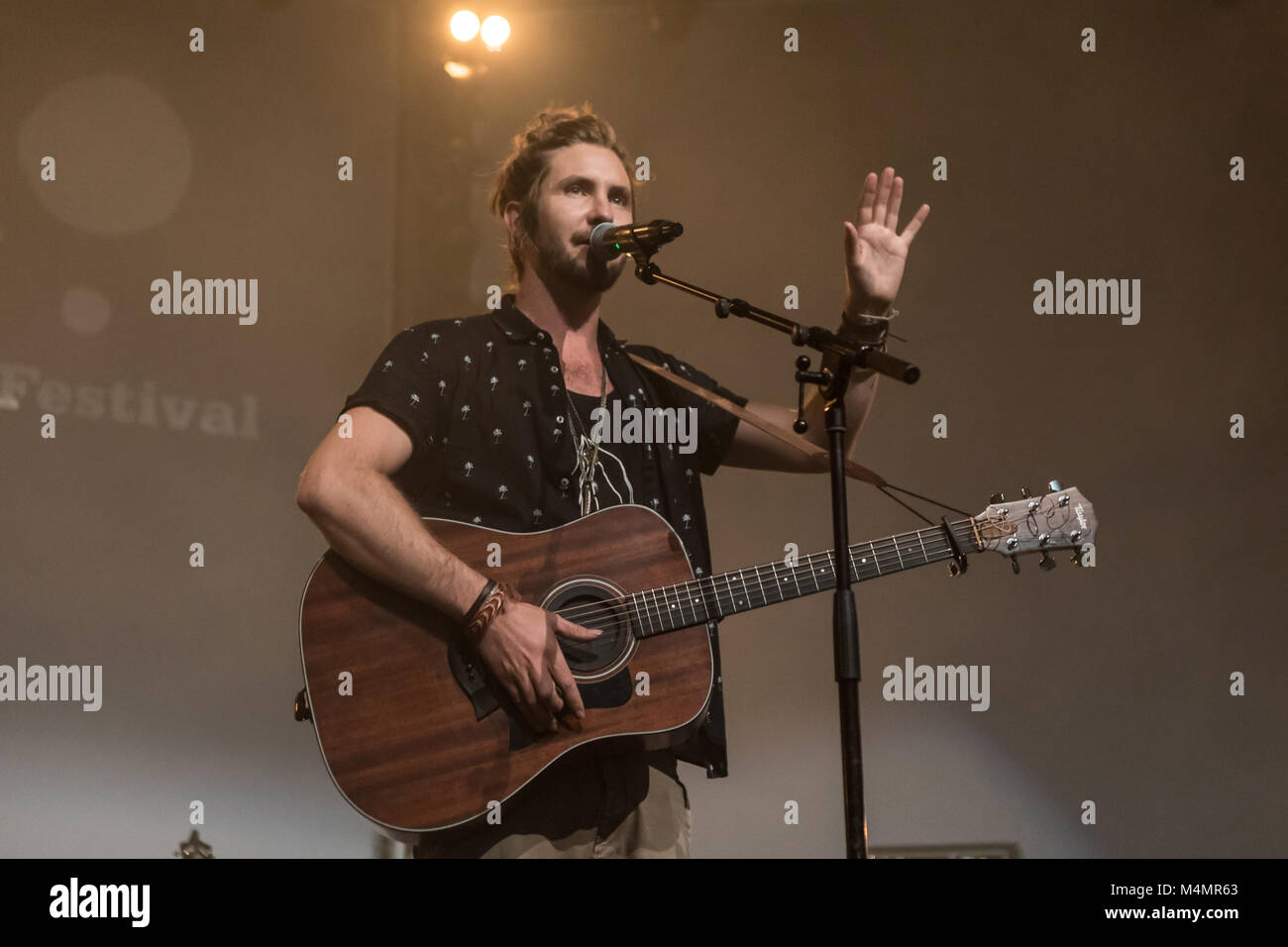 Jeremy loops chanteur Banque de photographies et d’images à haute ...