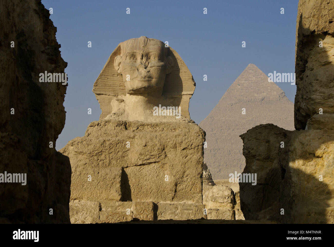 Pyramide calcaire Banque de photographies et d’images à haute ...