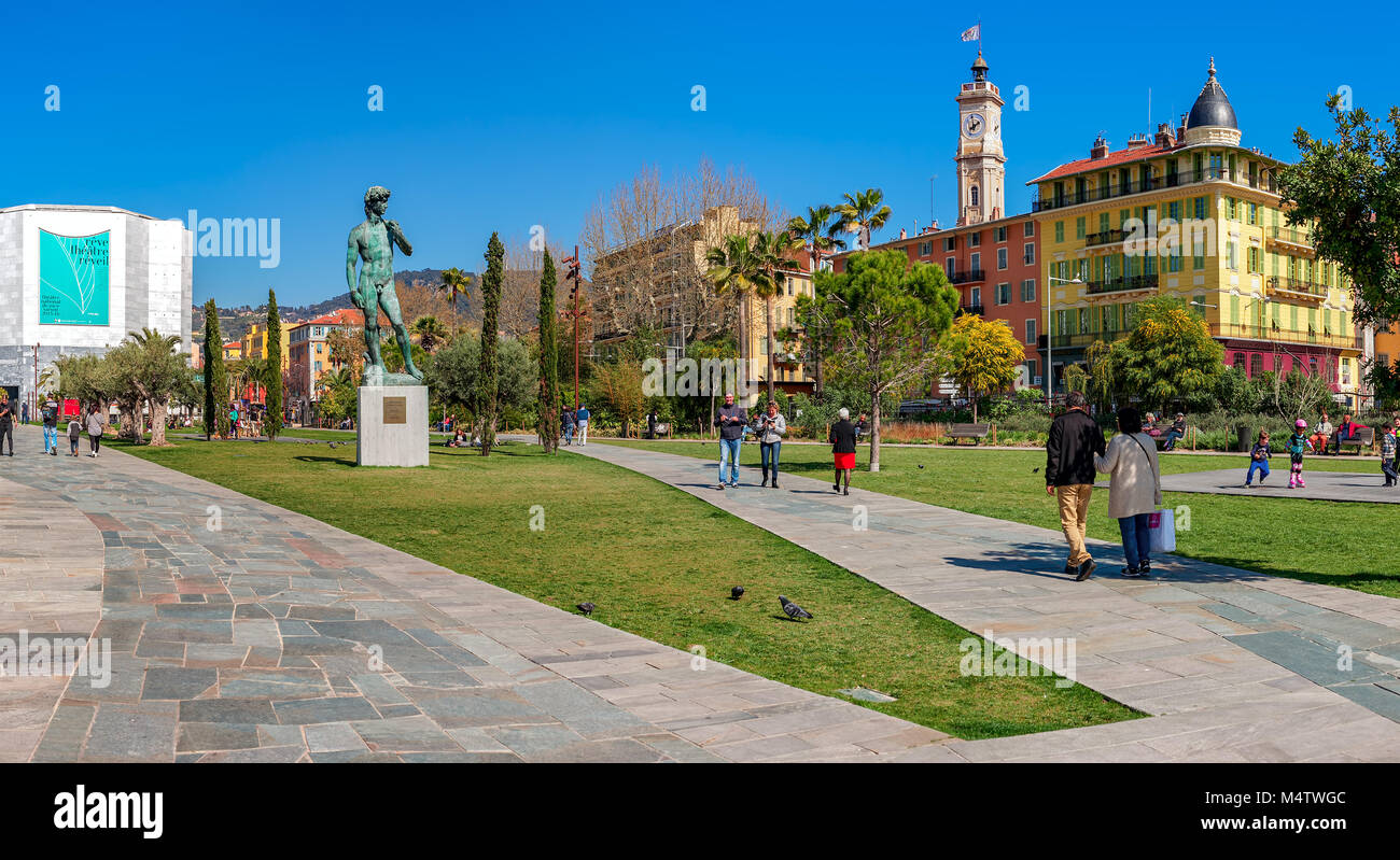 Promenade du paillon nice france Banque de photographies et d’images à ...