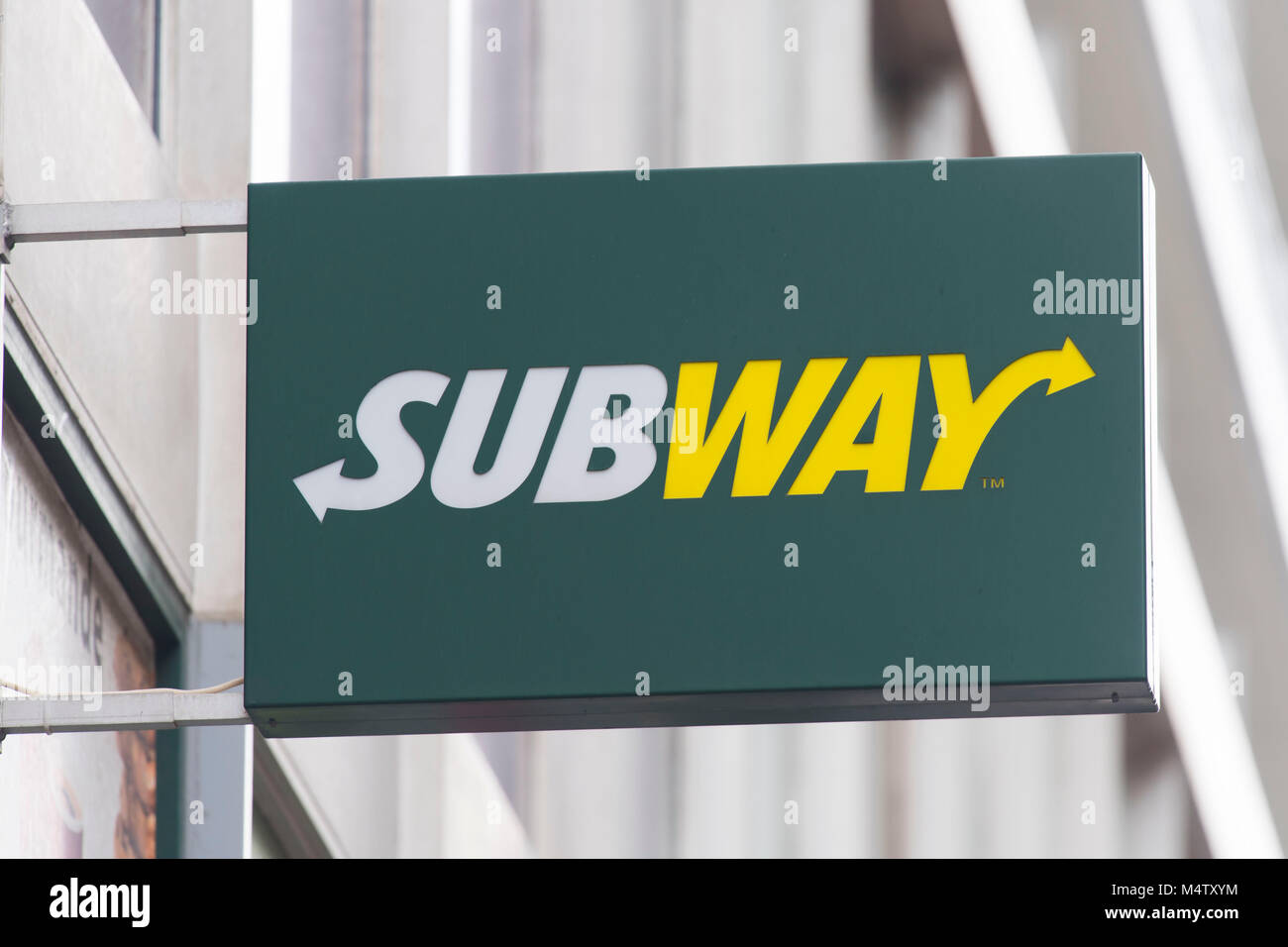 Logo du métro store se connecter Photo Stock - Alamy