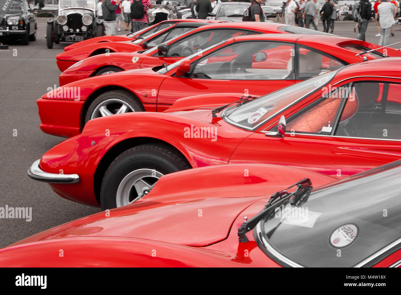 Voitures ferrari Banque de photographies et d’images à haute résolution ...