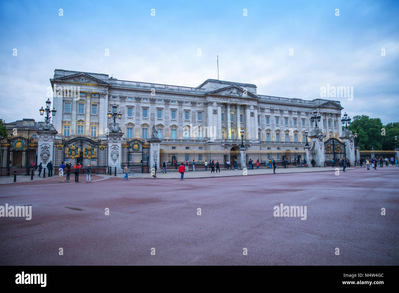 Buckingham palace guard london Banque de photographies et d’images à ...