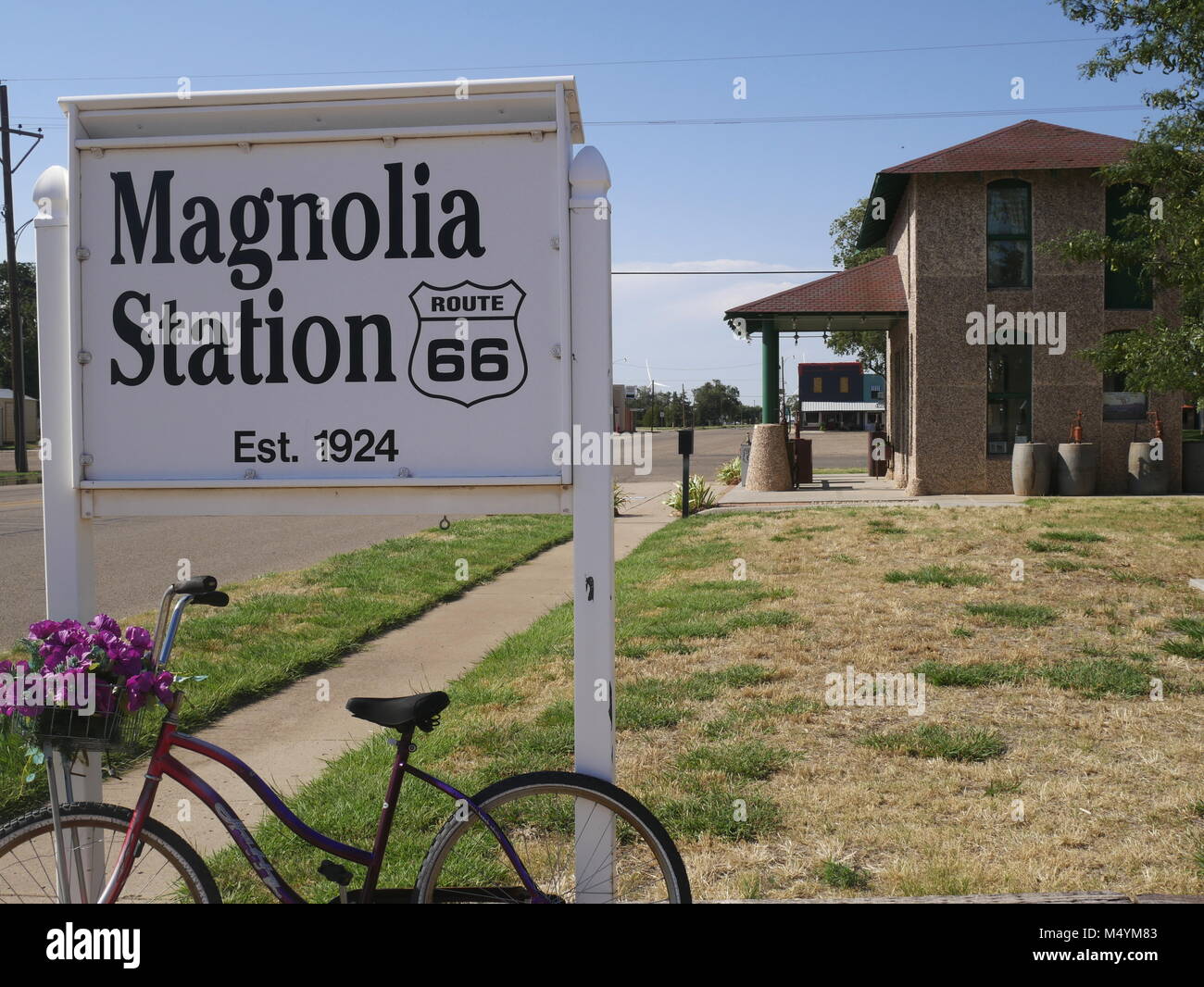 Magnolia gas station Banque de photographies et d’images à haute ...