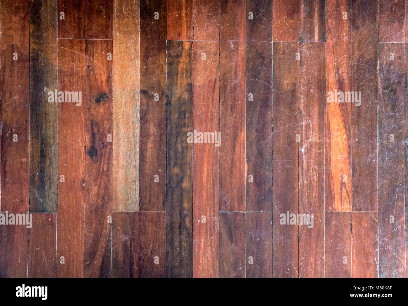 Parquet en bois foncé sur le plancher. Seamless texture de sol en bois ...